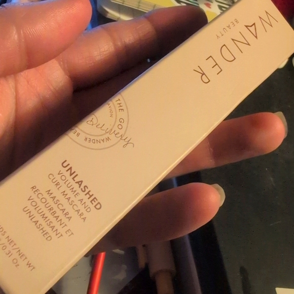 Wander Beauty | Makeup | Wander Unlashed Volume And Curl Mascara In ...